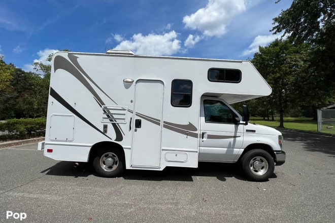 Class C RVS For Sale by Owner & Dealers