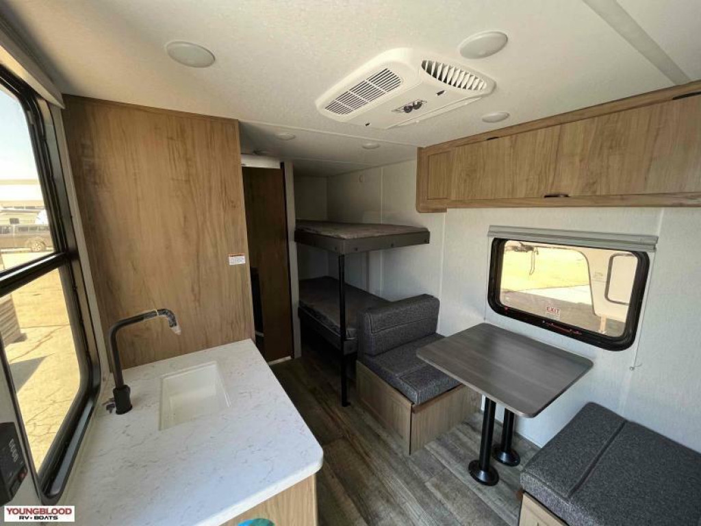 Forest River Cherokee Wolf Den 16 EV - Springfield, MO 65802