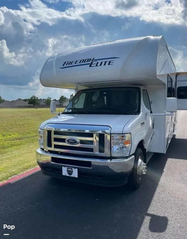 Thor Motor Coach Freedom Elite M-26HE E350-V8 - Cave Springs, AR 72718
